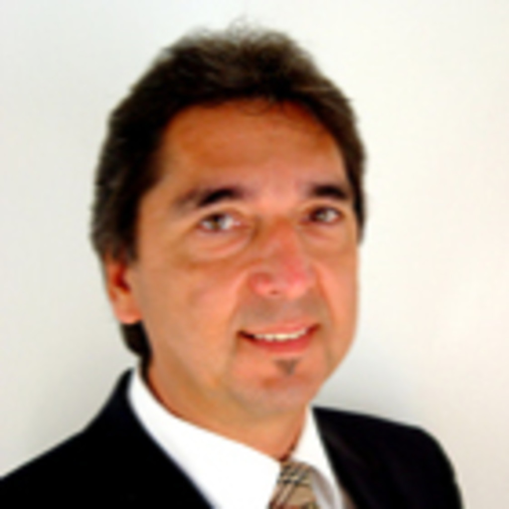 Axel Amarell - Interim Manager - AmCon | XING