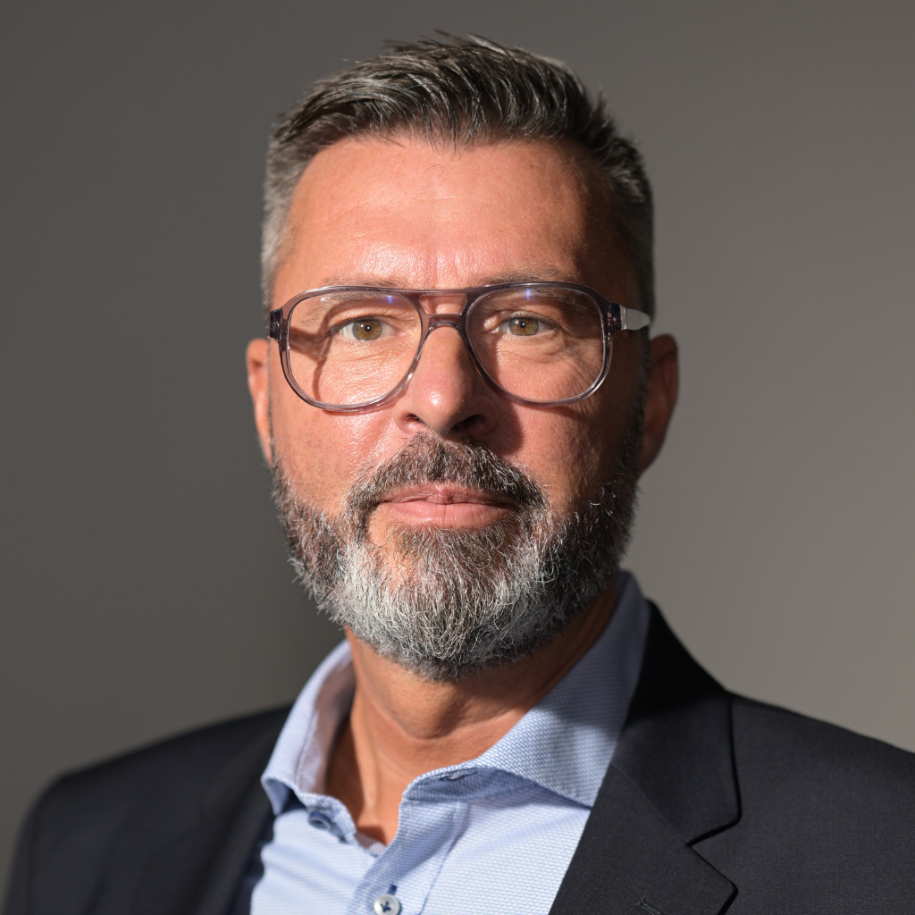 Tim Schmitz - Bereichsleitung/VP Product, Brand, Customer Engagement - Deutsche GigaNetz GmbH | XING