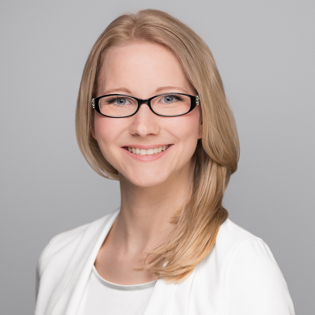 Stefanie Hoyer - Business Analyst - BVV Versicherungsverein des ...