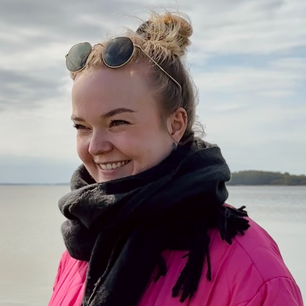 Hannah Giessler - Online Marketing Managerin - DR. VIVIEN KARL GmbH | XING