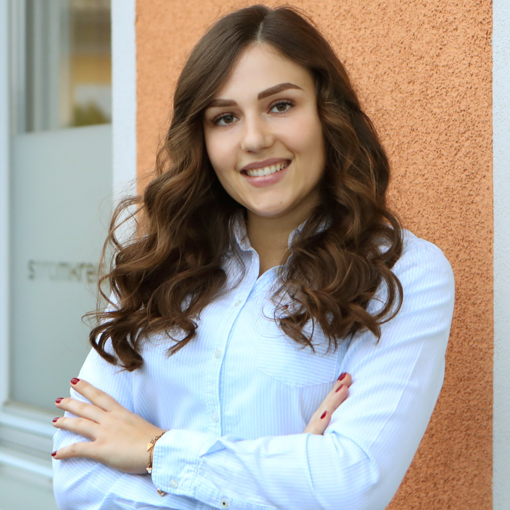 Sandra Fischer - Mitarbeiterin im Vertriebsinnendienst - stromkreis ...