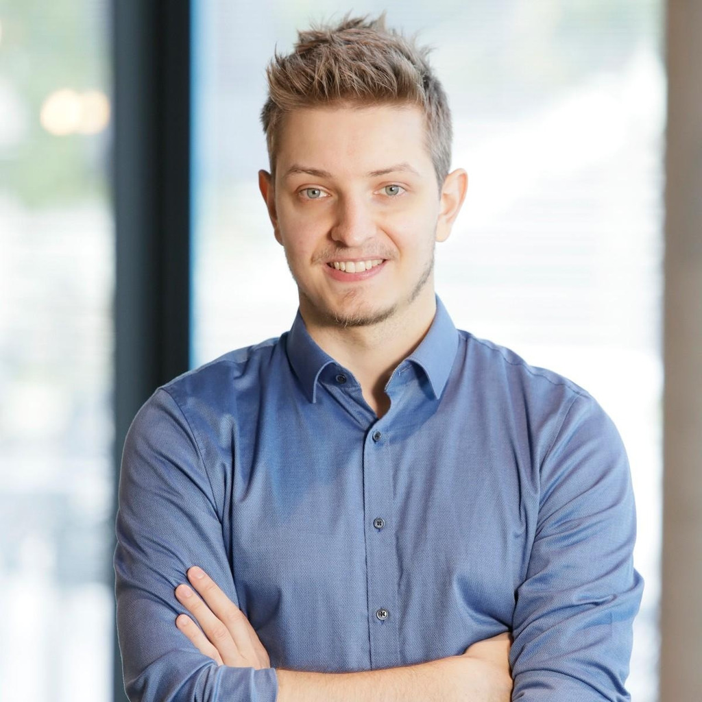 Tim Bissinger - Corporate Communications Manager - DOUGLAS GmbH | XING