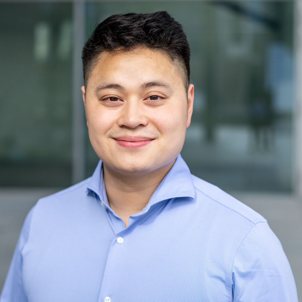 Duy Le - Spezialist im Electronic Banking - Sparkassen-Servicepartner | XING