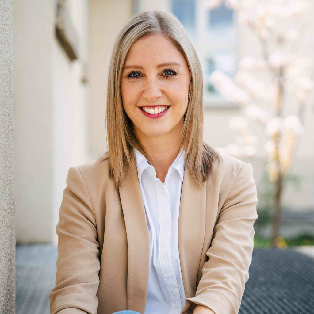 Katharina Graf - Assistenz der Geschäftsführung - Constellium ...