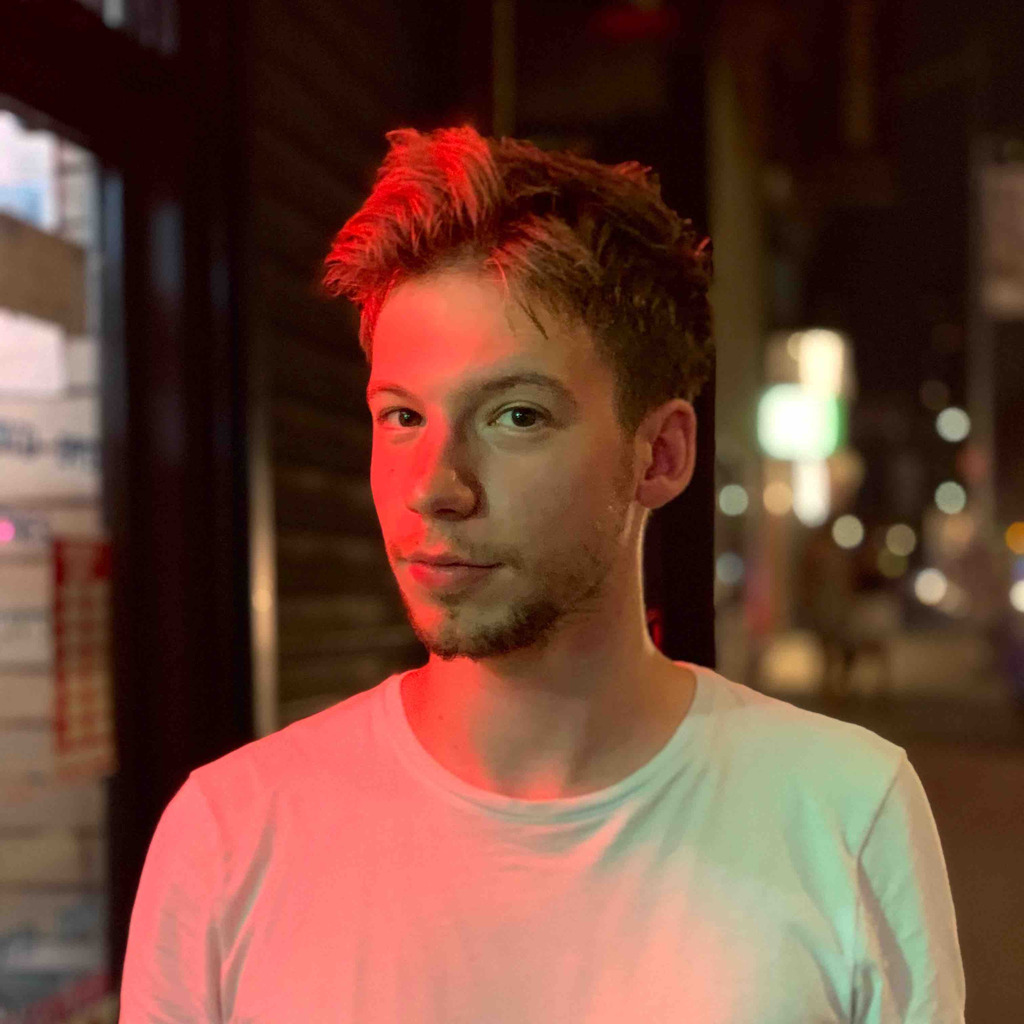 Stephen Erckmann - Senior Art Director - Jung von Matt HAMBURG | XING