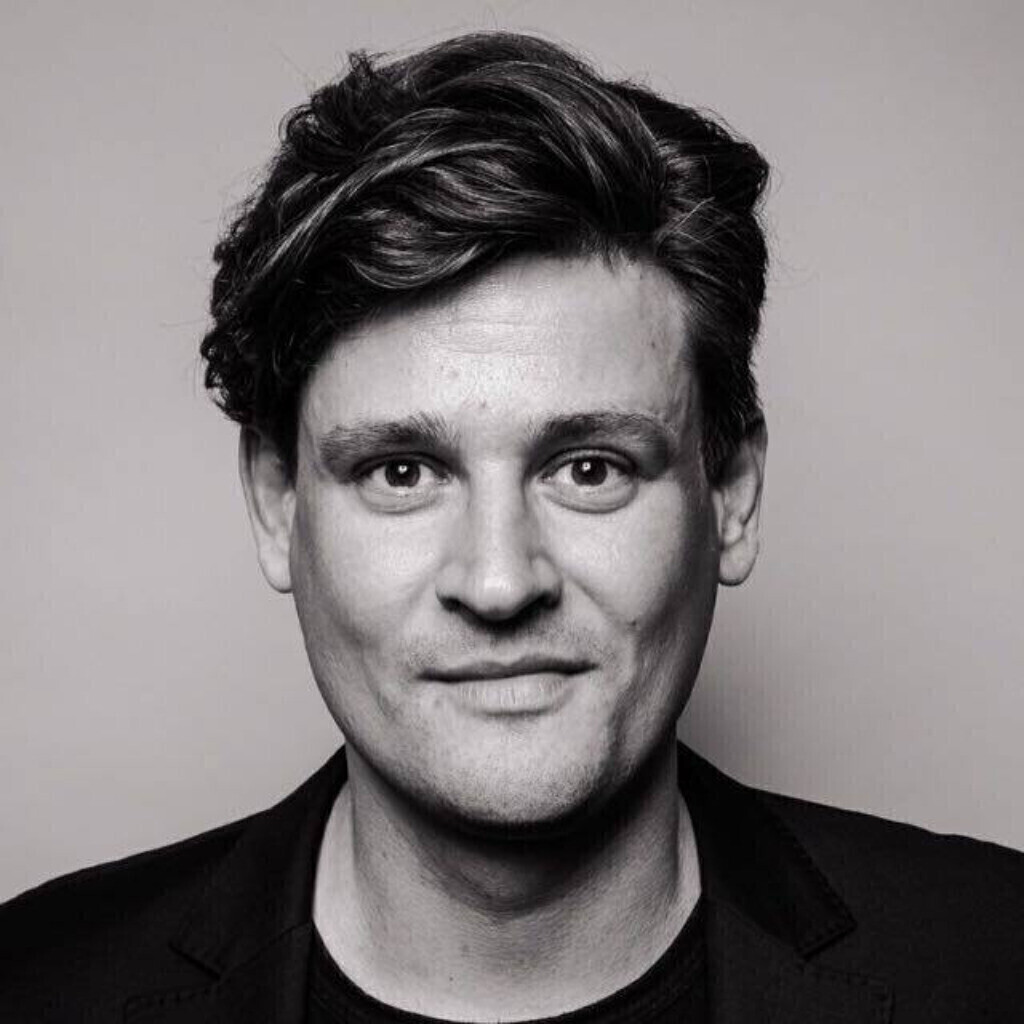 Tom Augustin's Instagram, Twitter & Facebook on IDCrawl