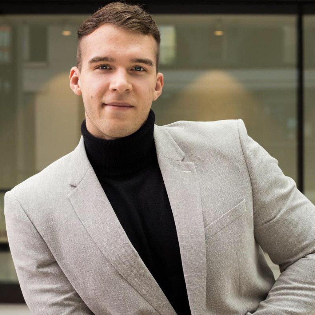 Ben Hoffmann - Unternehmer - Ben Hoffmann - Finance & Invest | XING