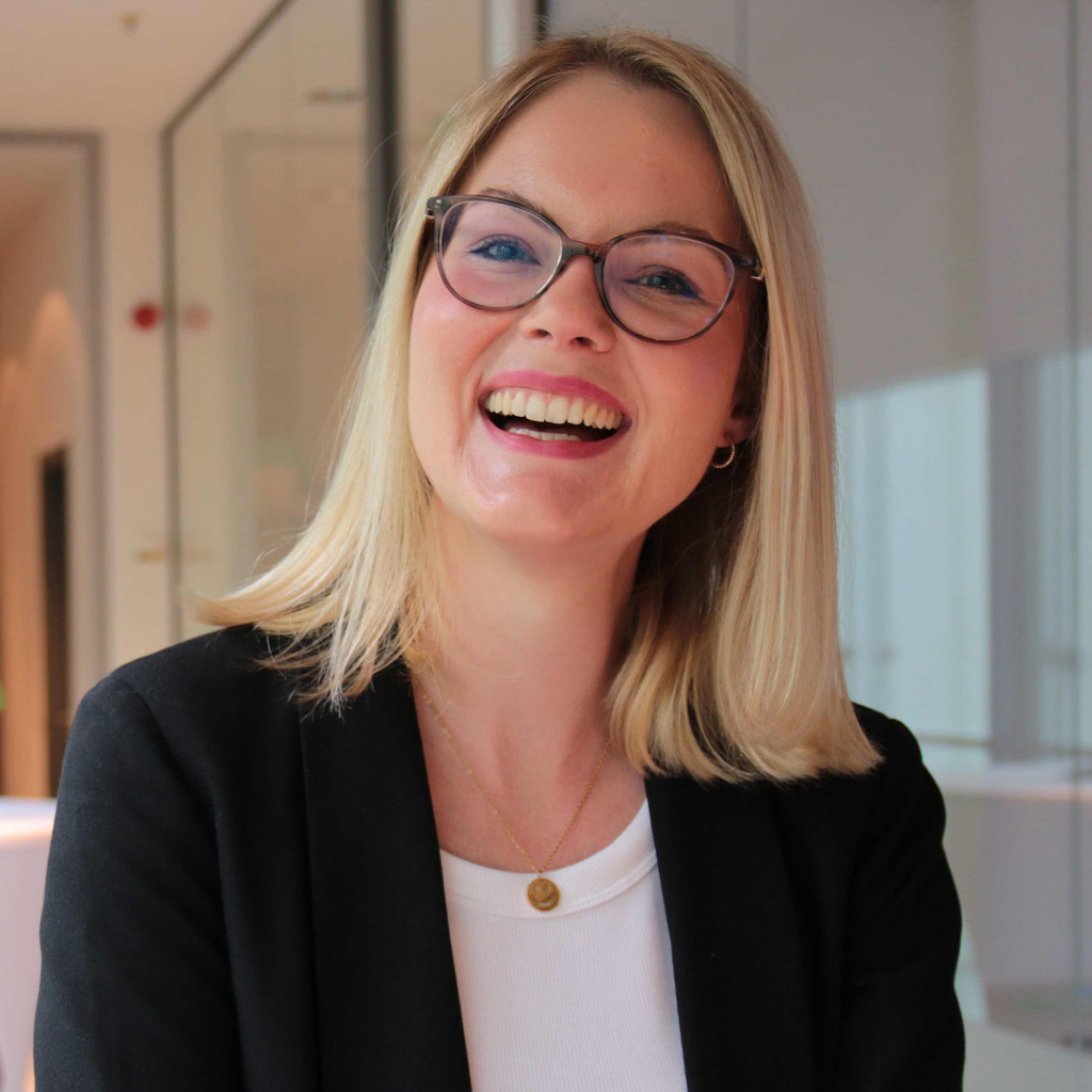 Isabell Heyer - HR Spezialistin - Dr. M. Wilkening Holding | XING