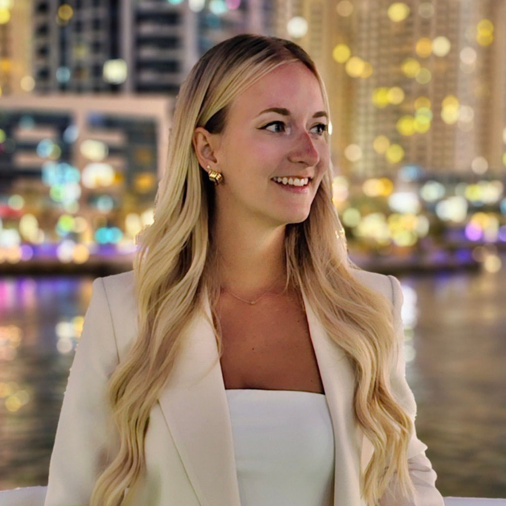 Jennifer Pollak - Senior Recruitment Consultant - Halian GmbH | XING