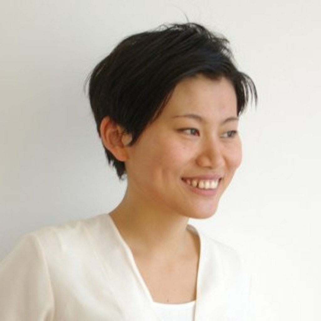 Ting Xiu - Grafikerin - SNM GmbH - Perform Better Europe | XING