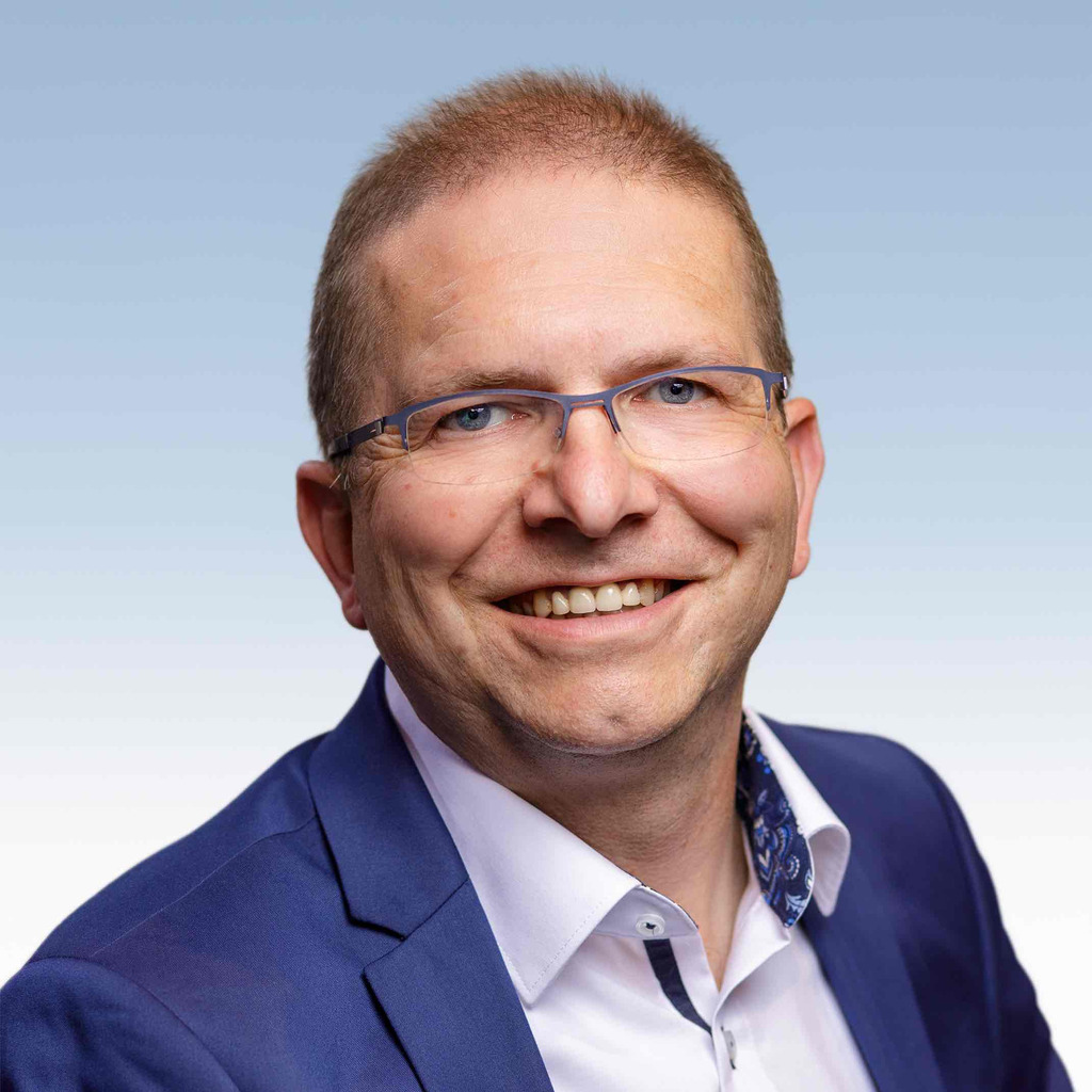 Michael Schneider - Berater Marketing - R+V Versicherung | XING