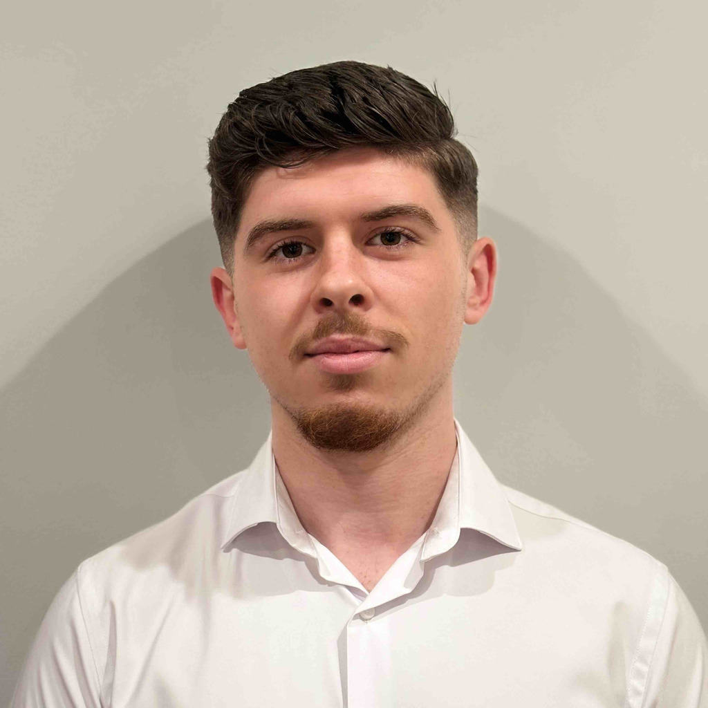 Bleron Selimi - Werkstudent IT Enterprise Architect - Airbus | XING