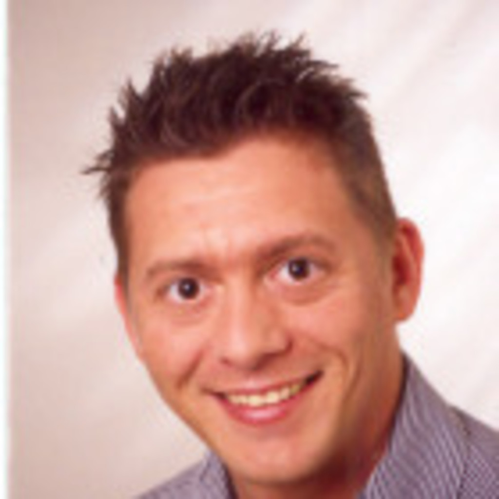 Jenal in der Personensuche von Das Telefonbuch