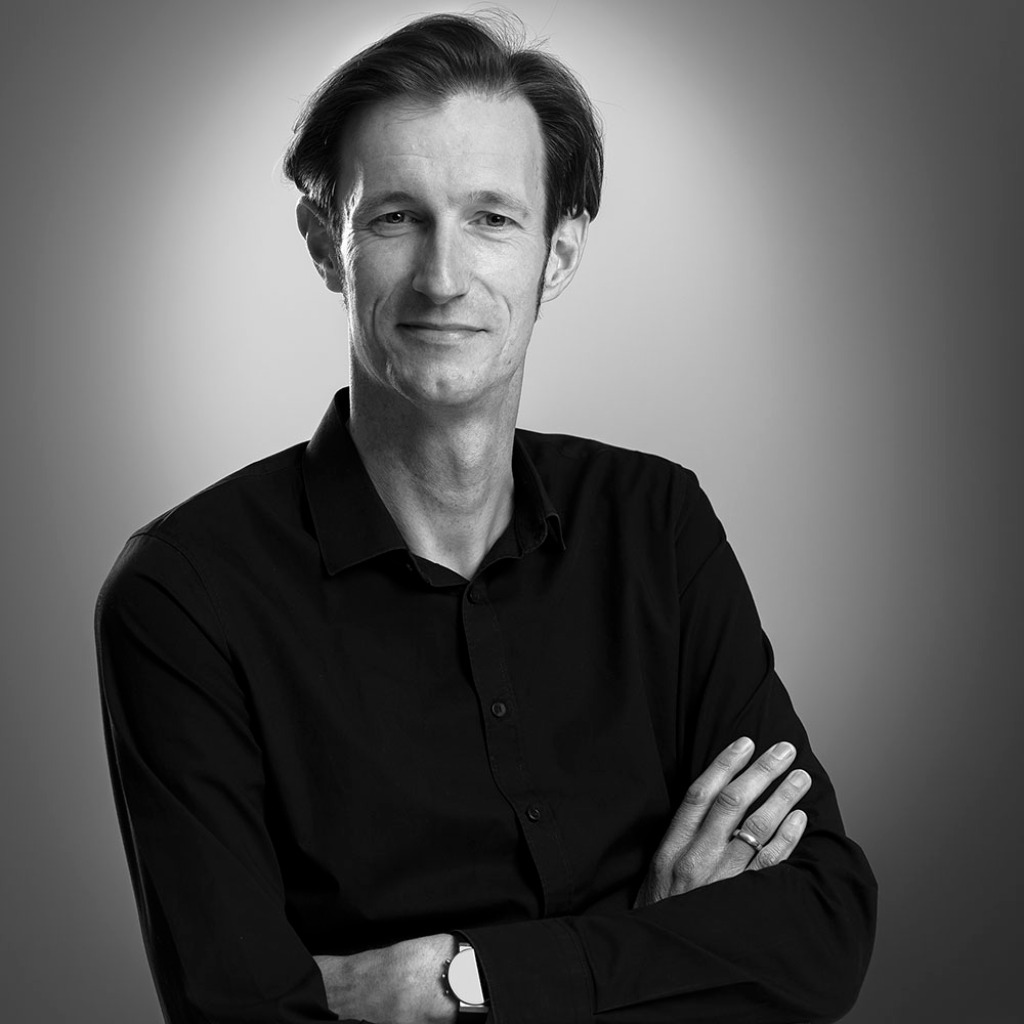 Dipl.-Ing. Florian Petersen - Business Developer Österreich & Schweiz EQUITONE - Etex Germany ...