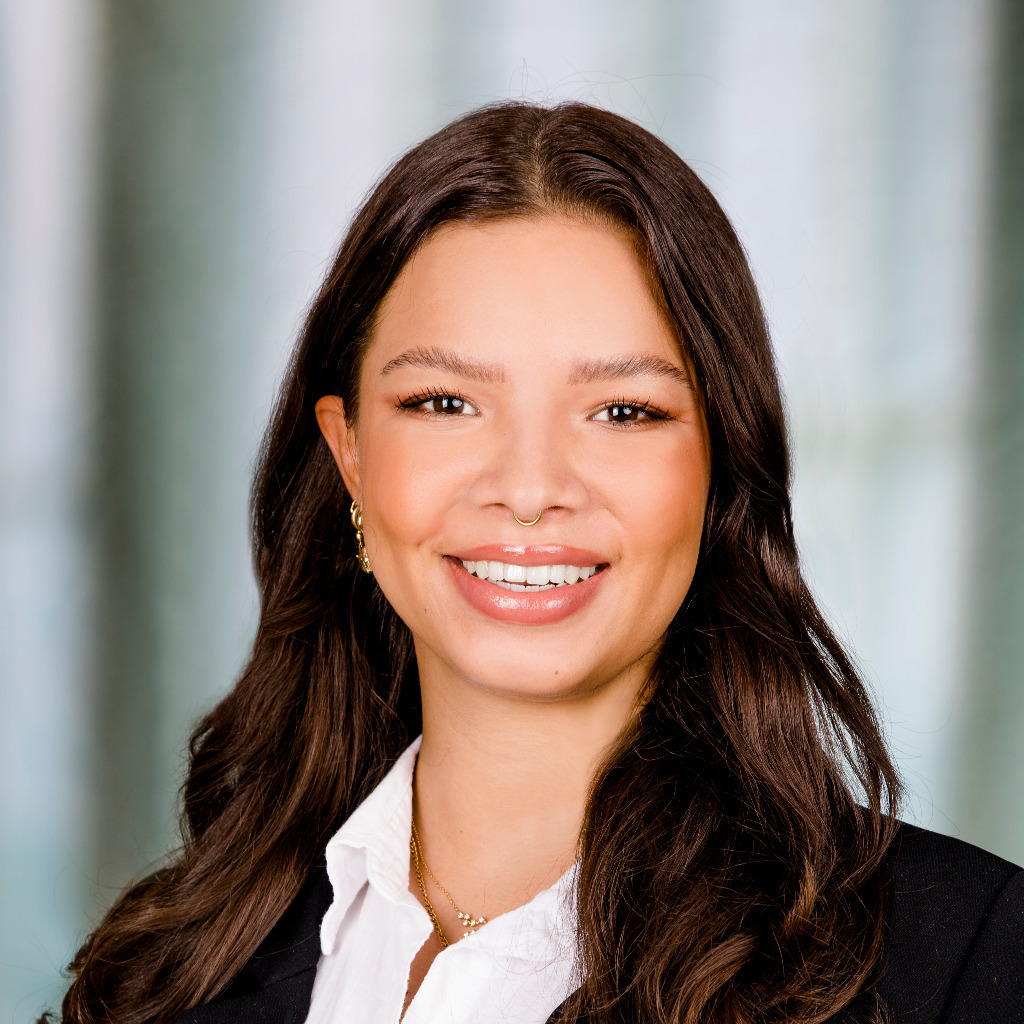 Laura Strub - Office-Managerin - ageneo Life Science Experts Interim ...