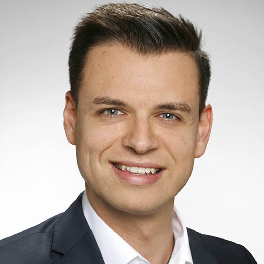 Martin Bayer - Marketing Manager Engineering Silicones - Wacker Chemie ...