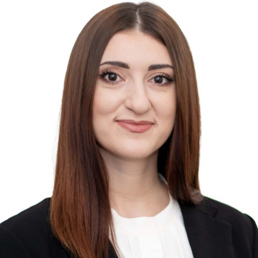 Yade Yalcin - Personaldienstleistungskauffrau - DIS AG | XING