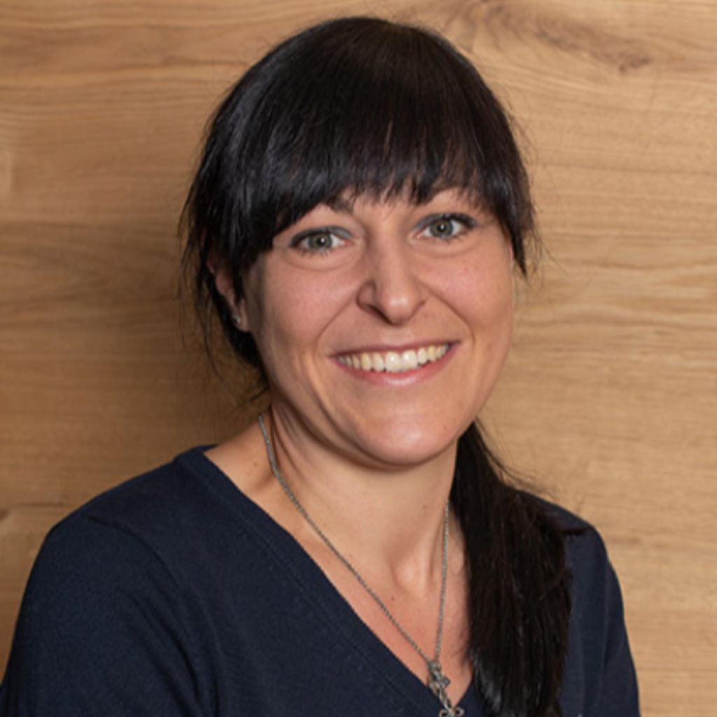 Andrea König - Niederlassungsleitung Baustoffe / Regionalleitung West ...