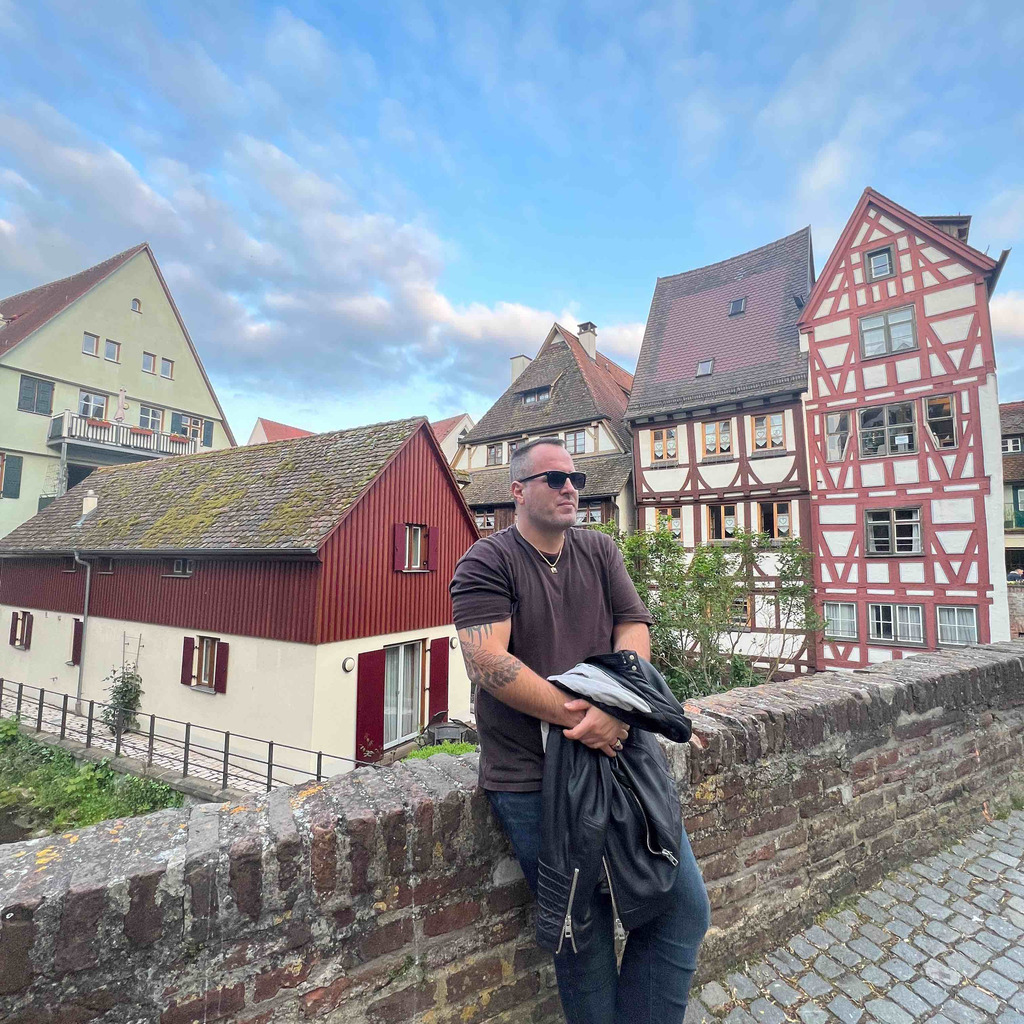 Naim Arifi - Arts in Management - Universum International College | XING