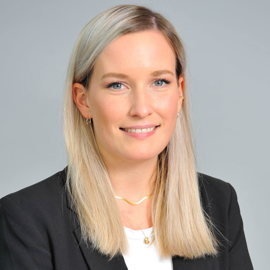 Sarah Riekeberg - Projekt- und Plattformgeschäft Firmenkunden ...