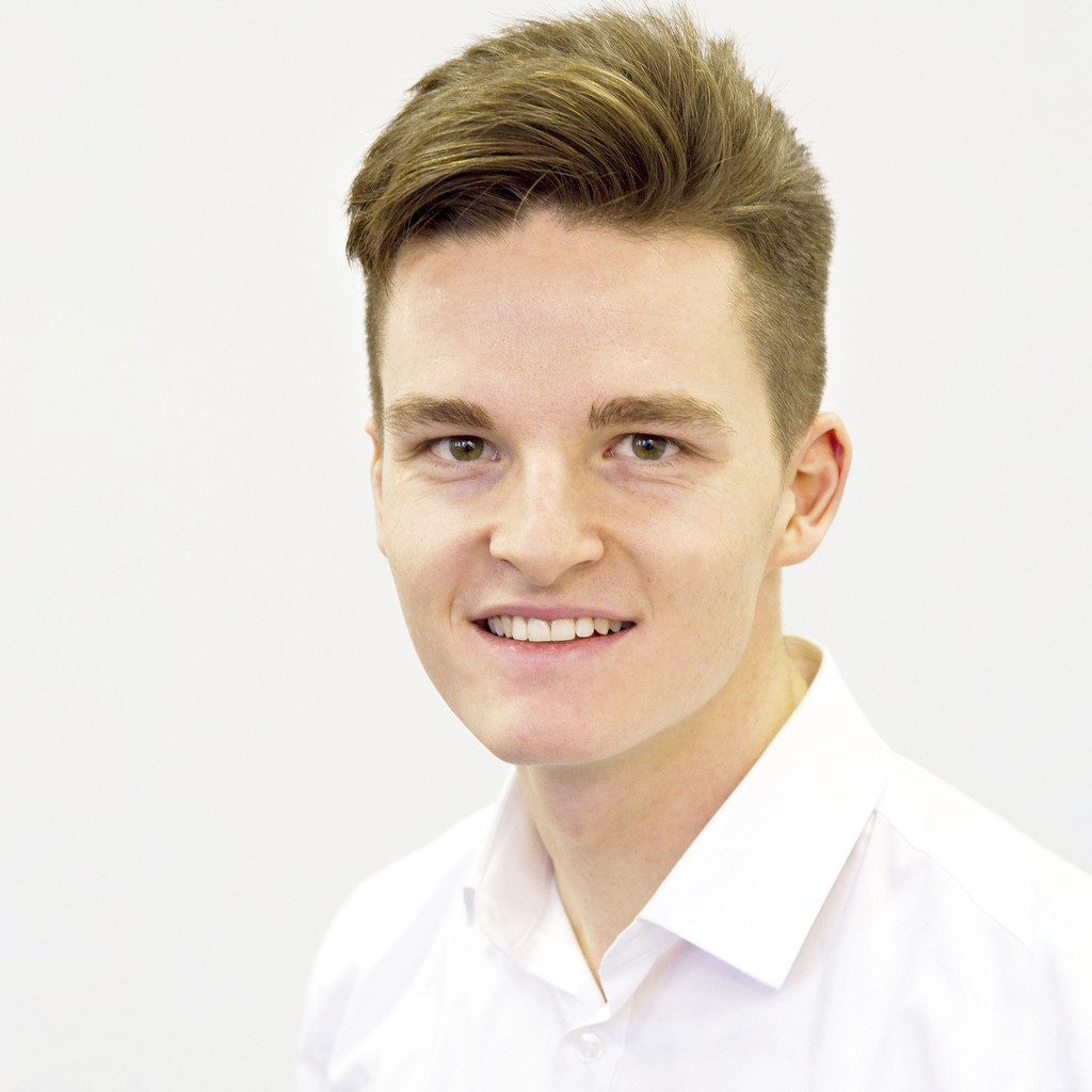 Simon Buck - Entwicklungsingenieur - Porsche AG | XING