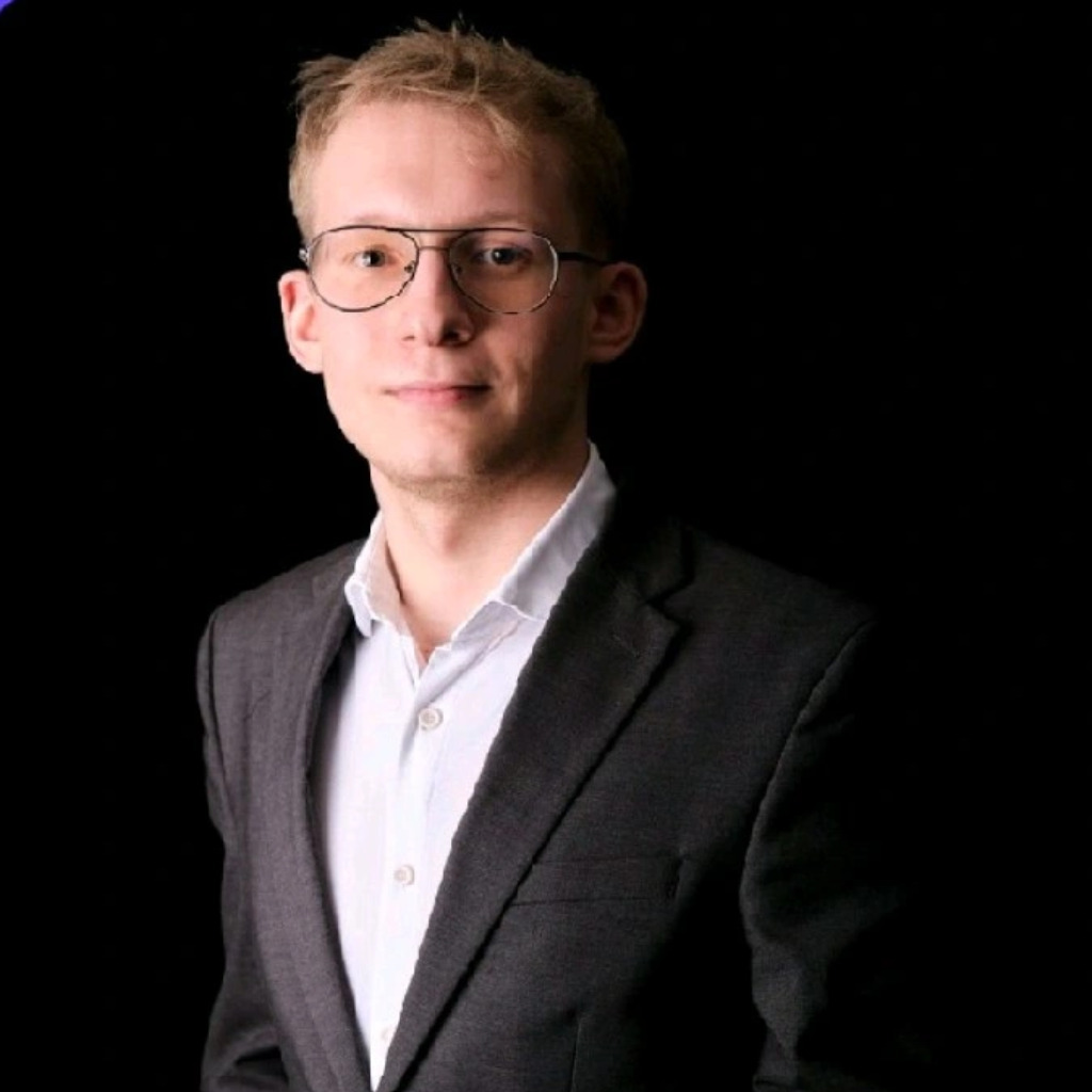 Kamil Kuczek - Verkaufsberater - Autohaus Ulmen GmbH & Co. KG | XING