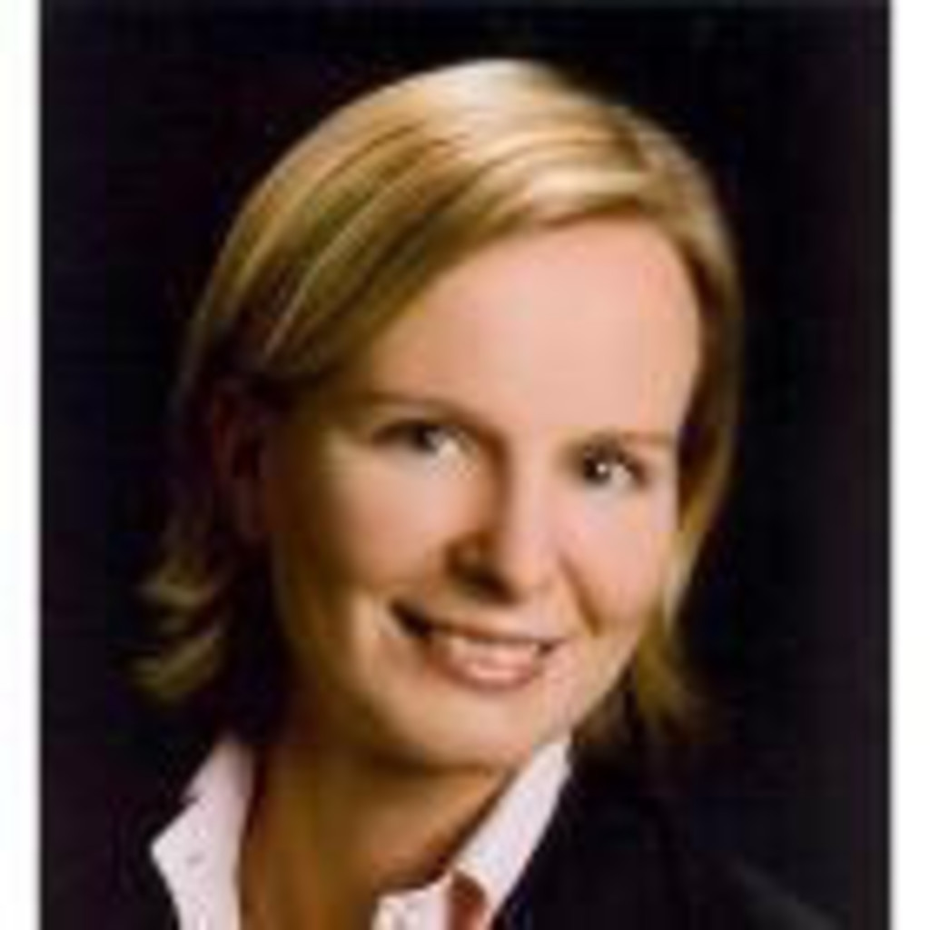 Christina Rogge - Senior Manager - Accenture GmbH | XING