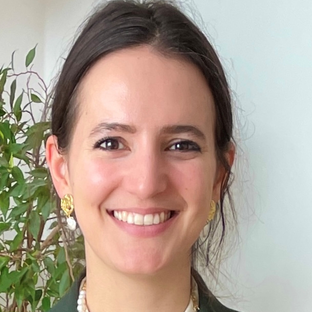 Laura Pacifico - Executive Search Analyst | Global Financial Officer ...