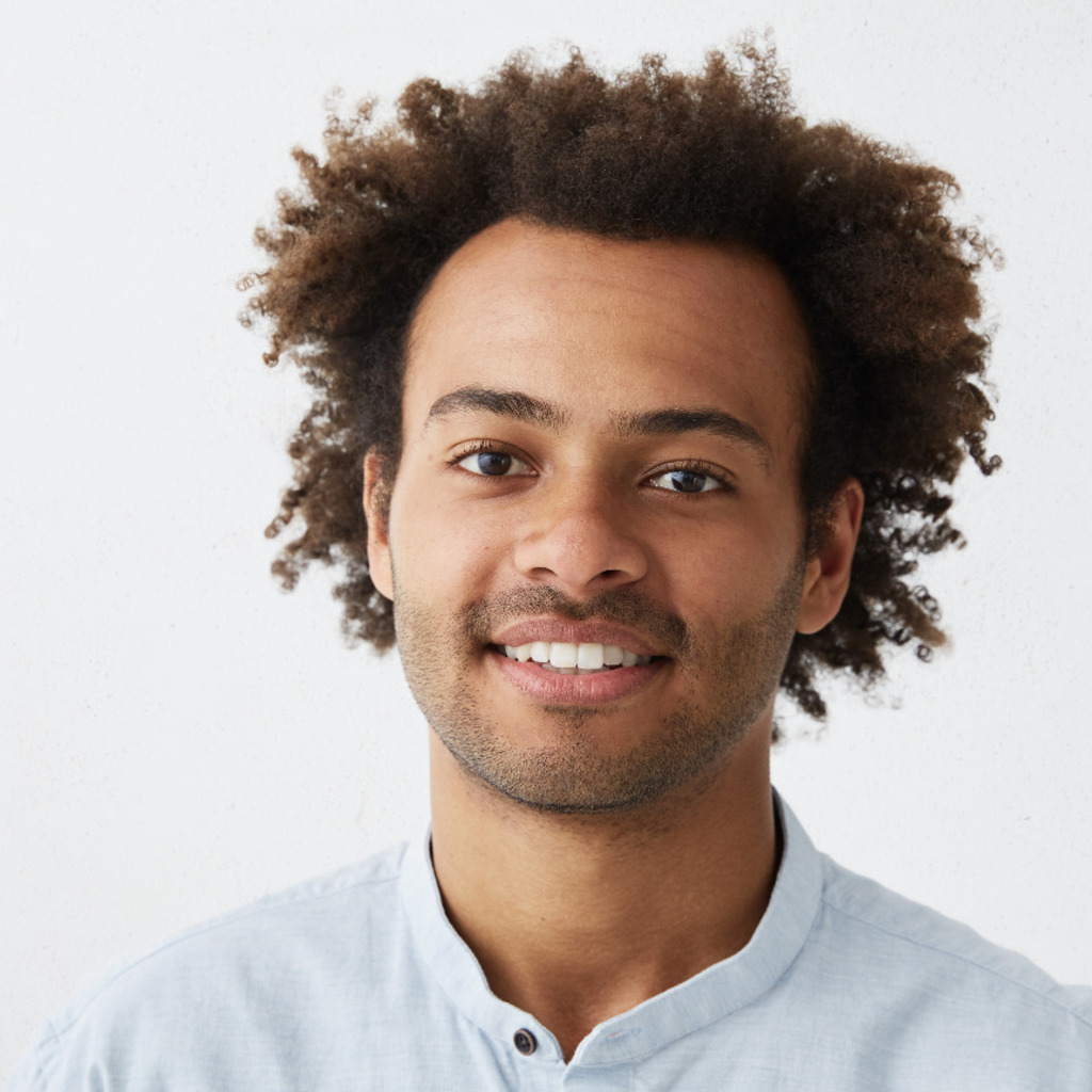 Davis Miller - Photo Retoucher - Clipping Path Adept | XING