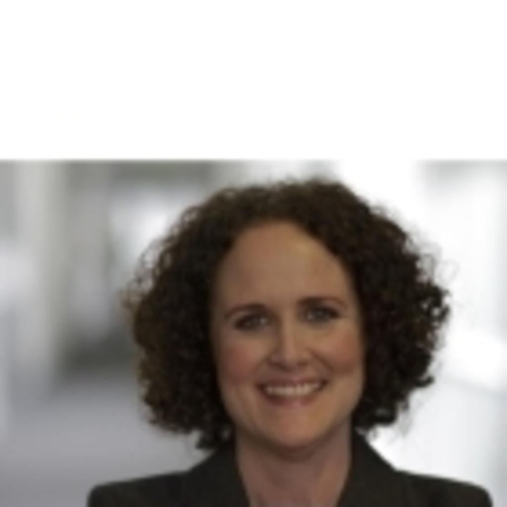 Julia Legge - Teamleitung Employer Branding - ESG Elektroniksystem- und ...