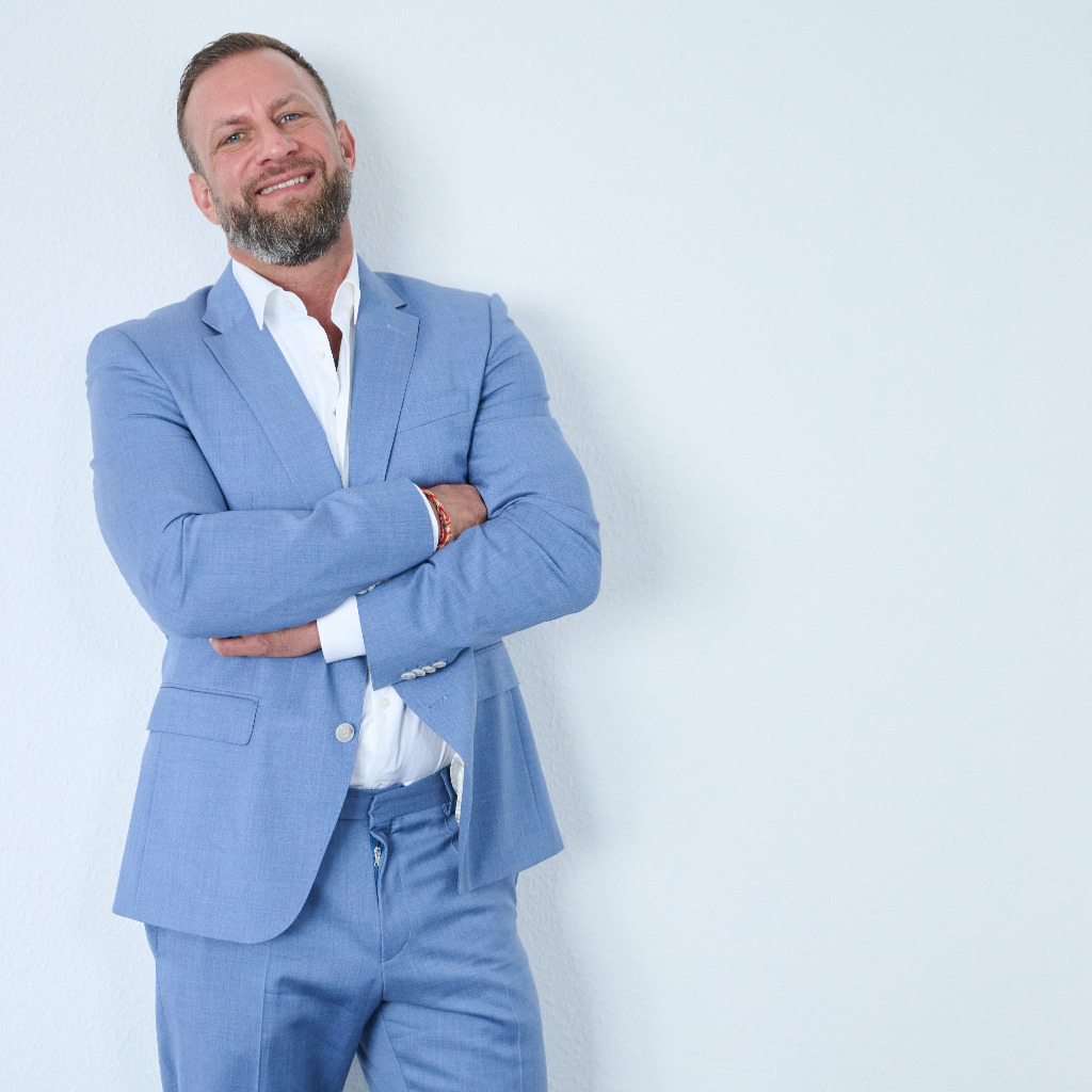 Roger Sebastian - Gesellschafter / Geschäftsführer - Zeros GmbH | XING