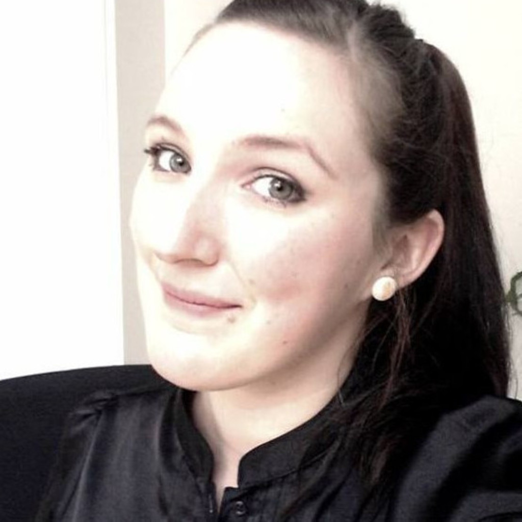 Sabrina Straube - Referent Marketing - synexs GmbH | XING