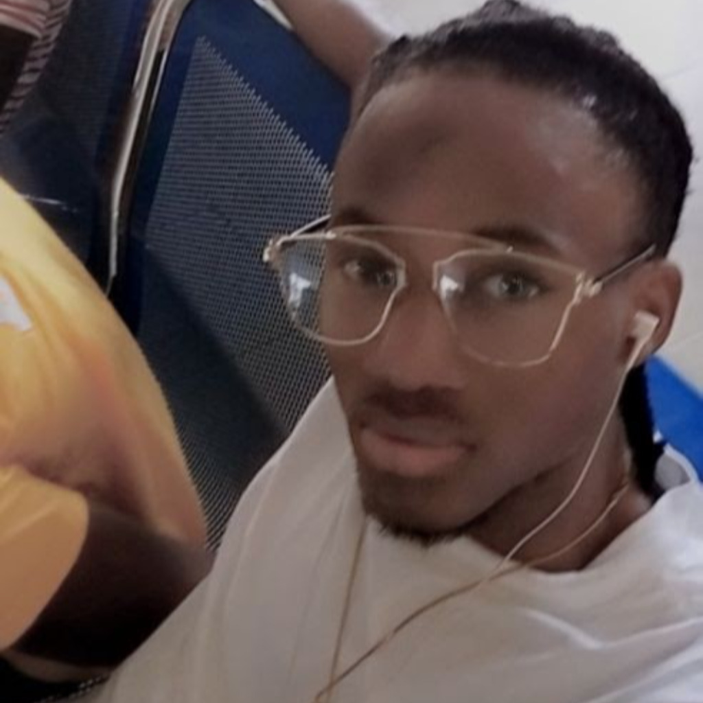 Nicholas Oliver - Factory operations - Câm Daries | XING