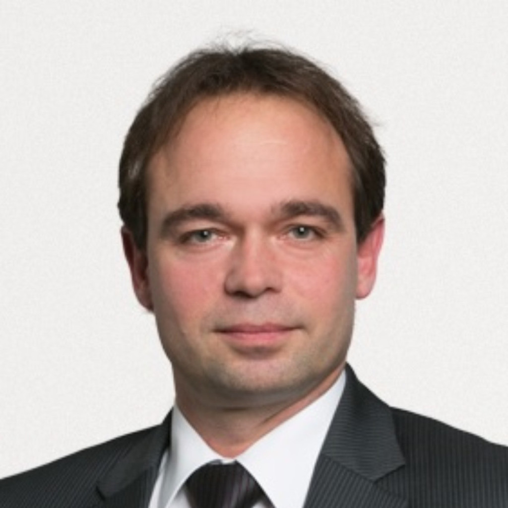 Michael Breider - Head of Commercial Management - Clifford Chance ...