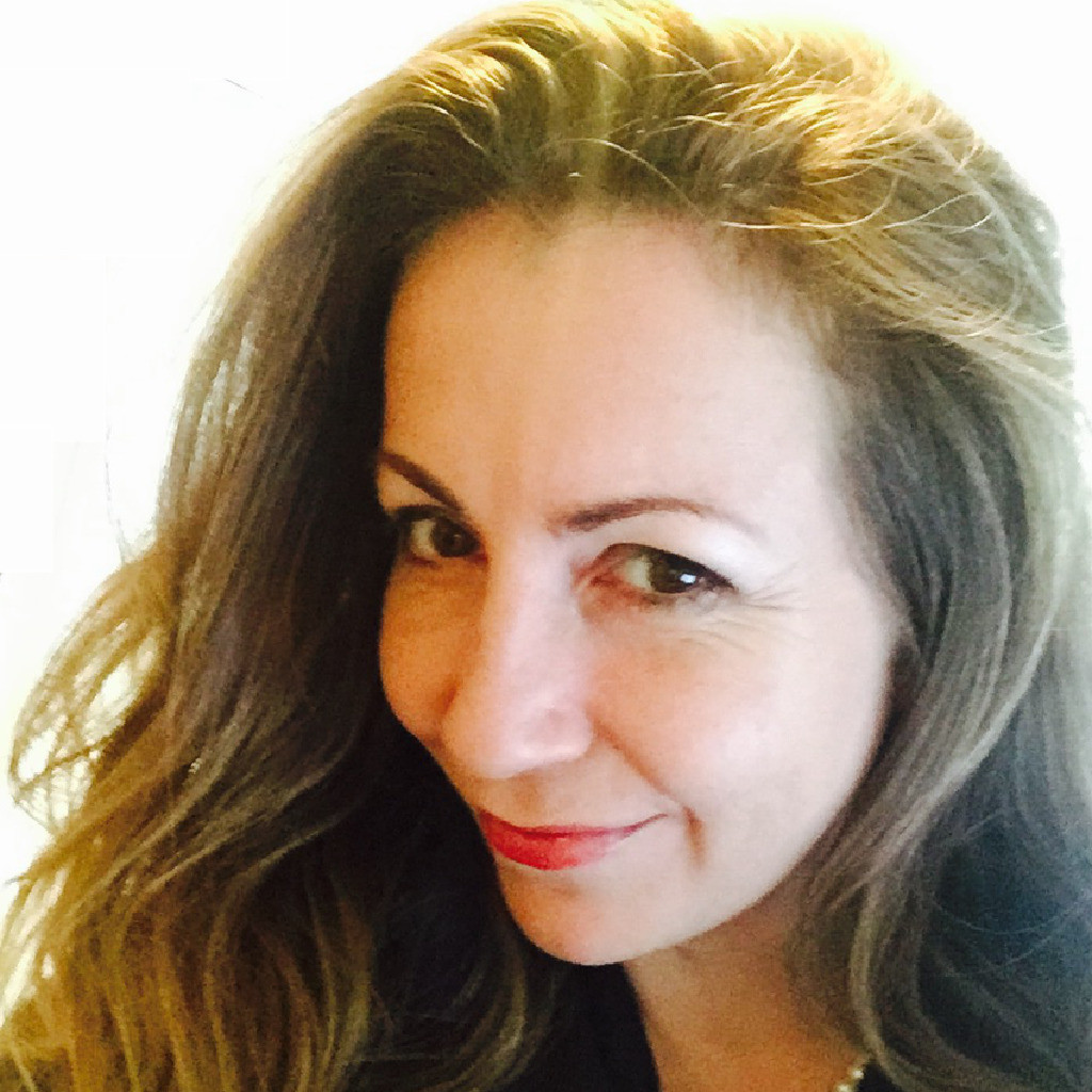 Dr. Julie Anne Denton - Fine art curator - Captitudes | XING