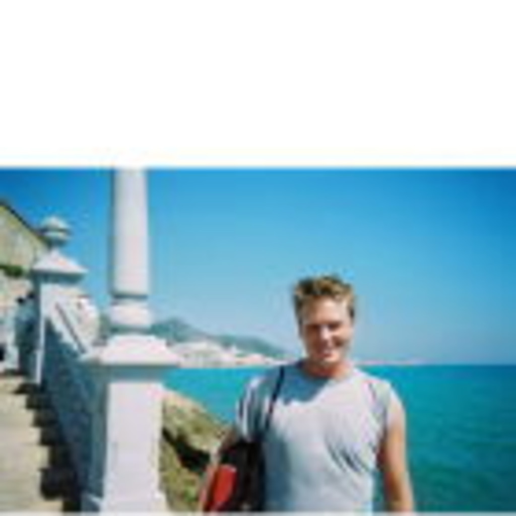 George Stothard - Associate Director - Headhunter - PRJS Directors | XING