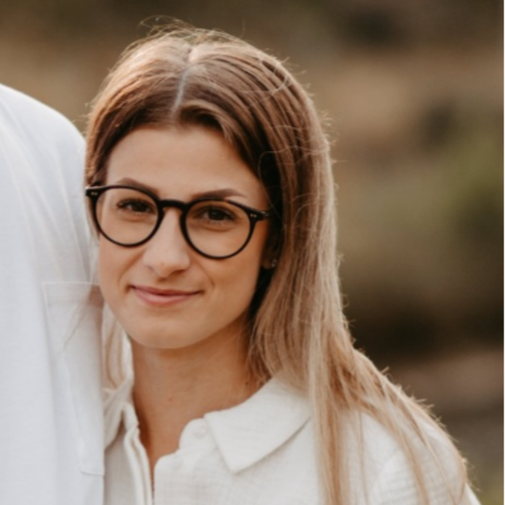 Lara Neumann - Personalsachbearbeiterin - SARSTEDT AG & Co. KG | XING