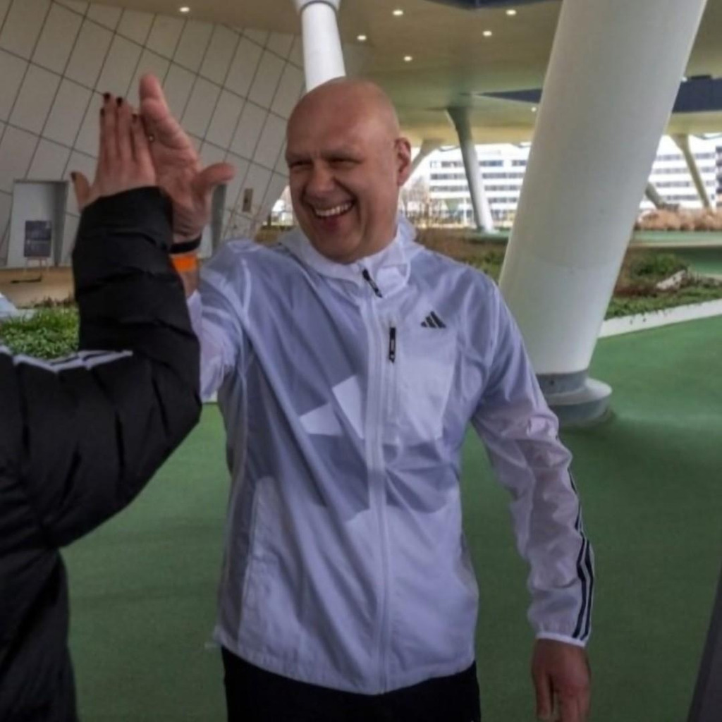 Nils Holle - "Kunden-Manager" im Ganzjahres/Saison Sport mit "Flächenverantwortlichkeiten ...