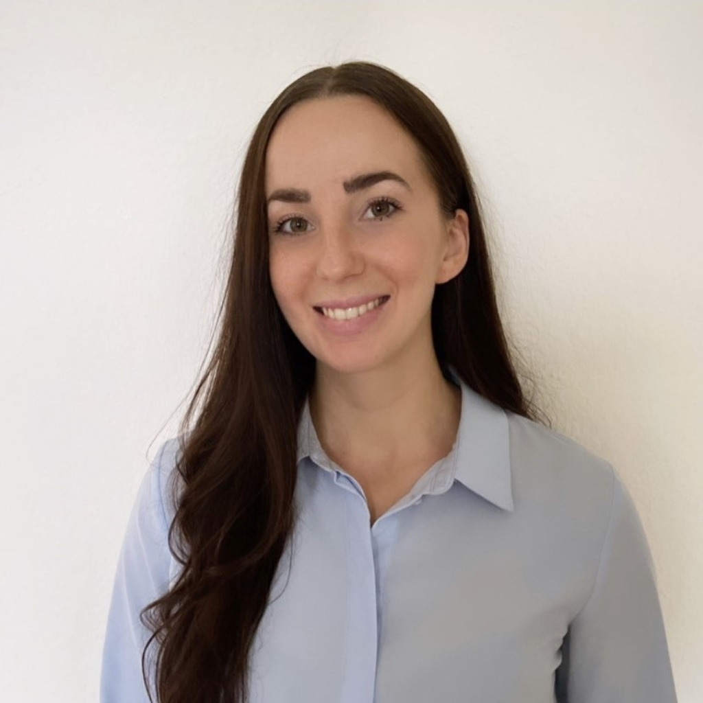 Stefanie Friedel - Marketing Manager - Horváth | XING