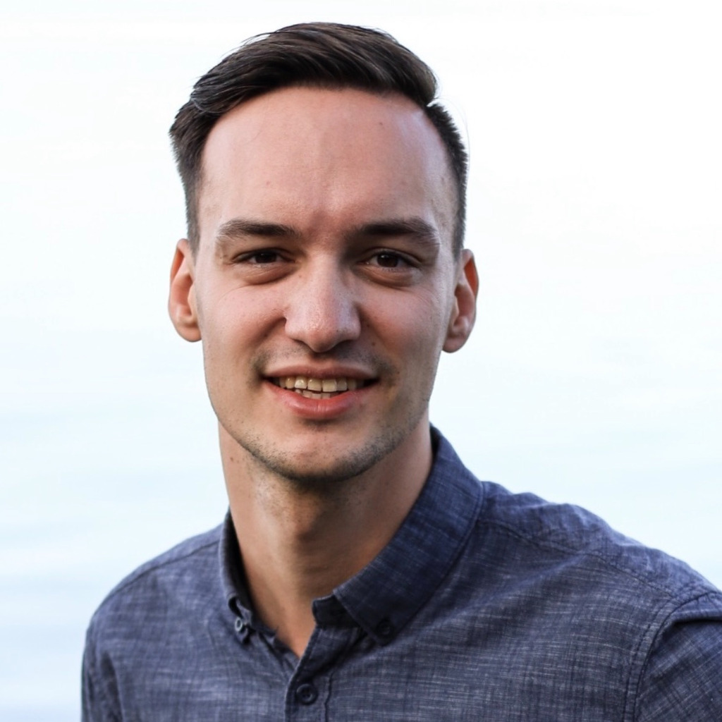 Alexander Ewert - UX / UI Designer - VRM | XING