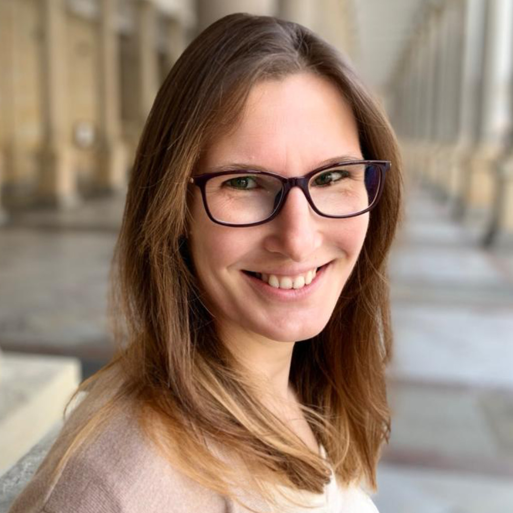 Dr. Franziska Dolke - Gruppenleiter Multilayer Entwicklung und ...