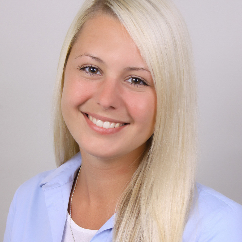 Lisa Engler's Instagram, Twitter & Facebook on IDCrawl