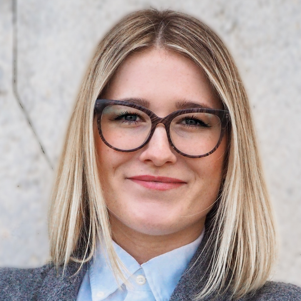 Pia Meier - Fertigungsmeisterin Türen-, Cockpit-, Frontendvormontagen ...