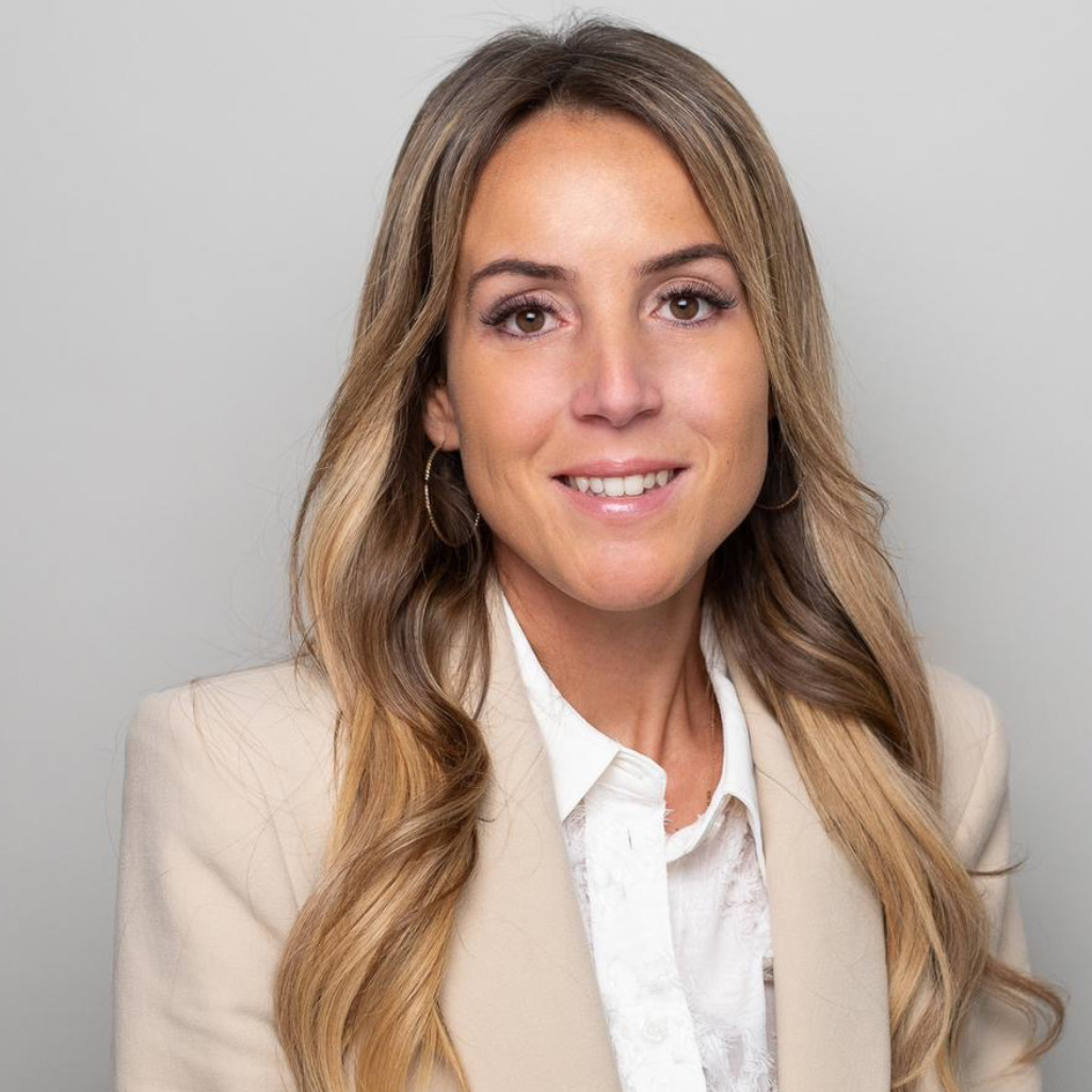 Alicia Brück - Gewerbekundenberaterin - Volksbank Erft eG | XING