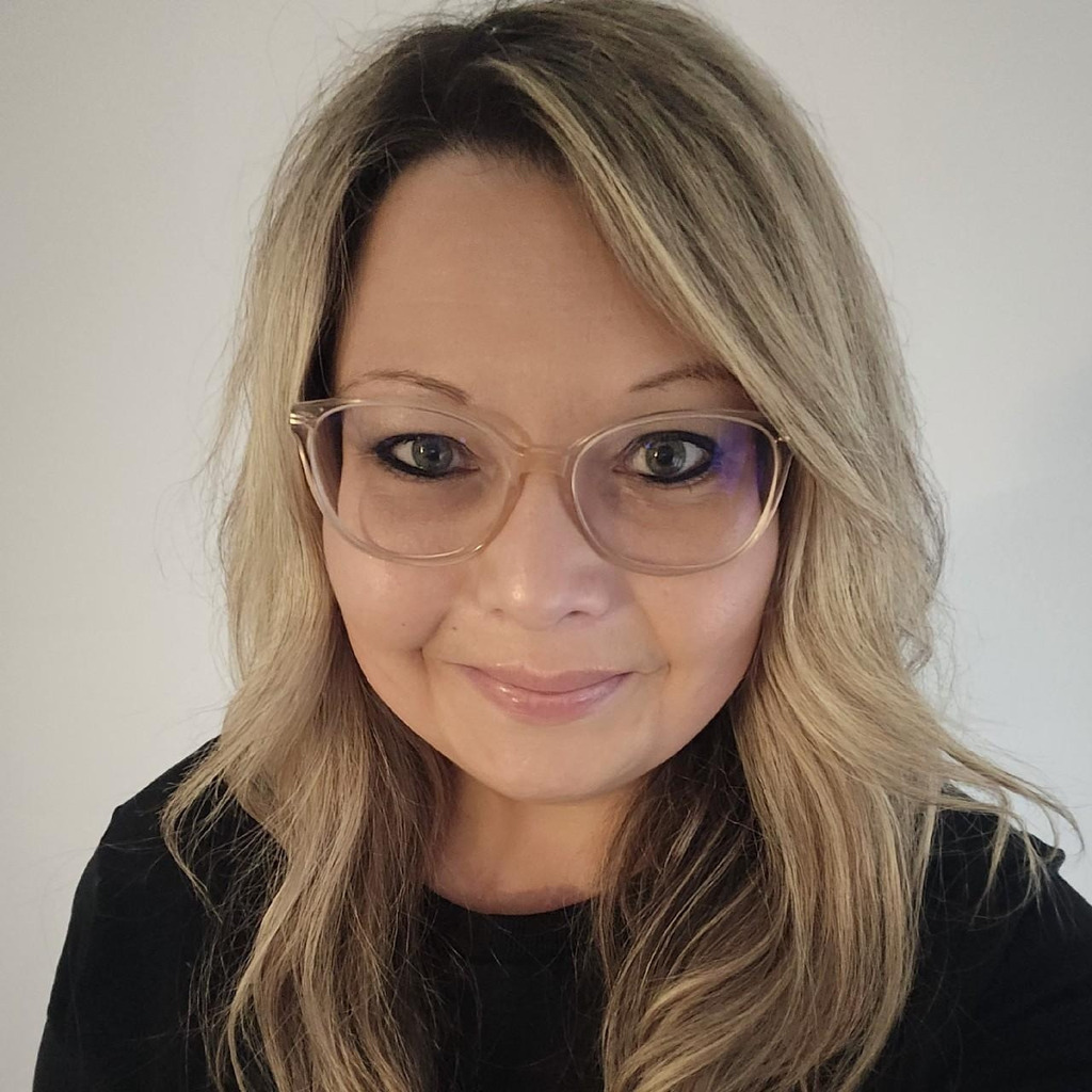 Jennifer Pesch - Customer Service Engineer - Schneider Electric ...