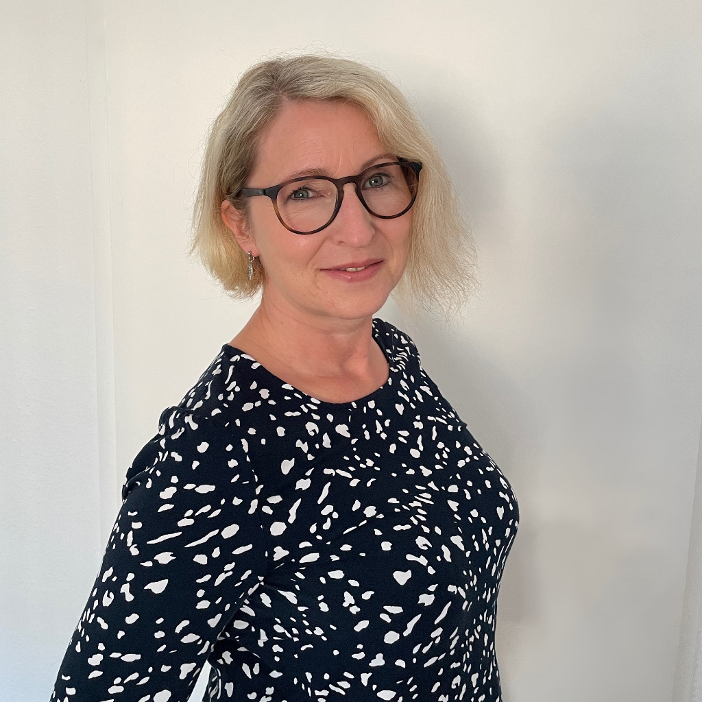 Simone Hempel - Sales Consultant - DIS AG | XING