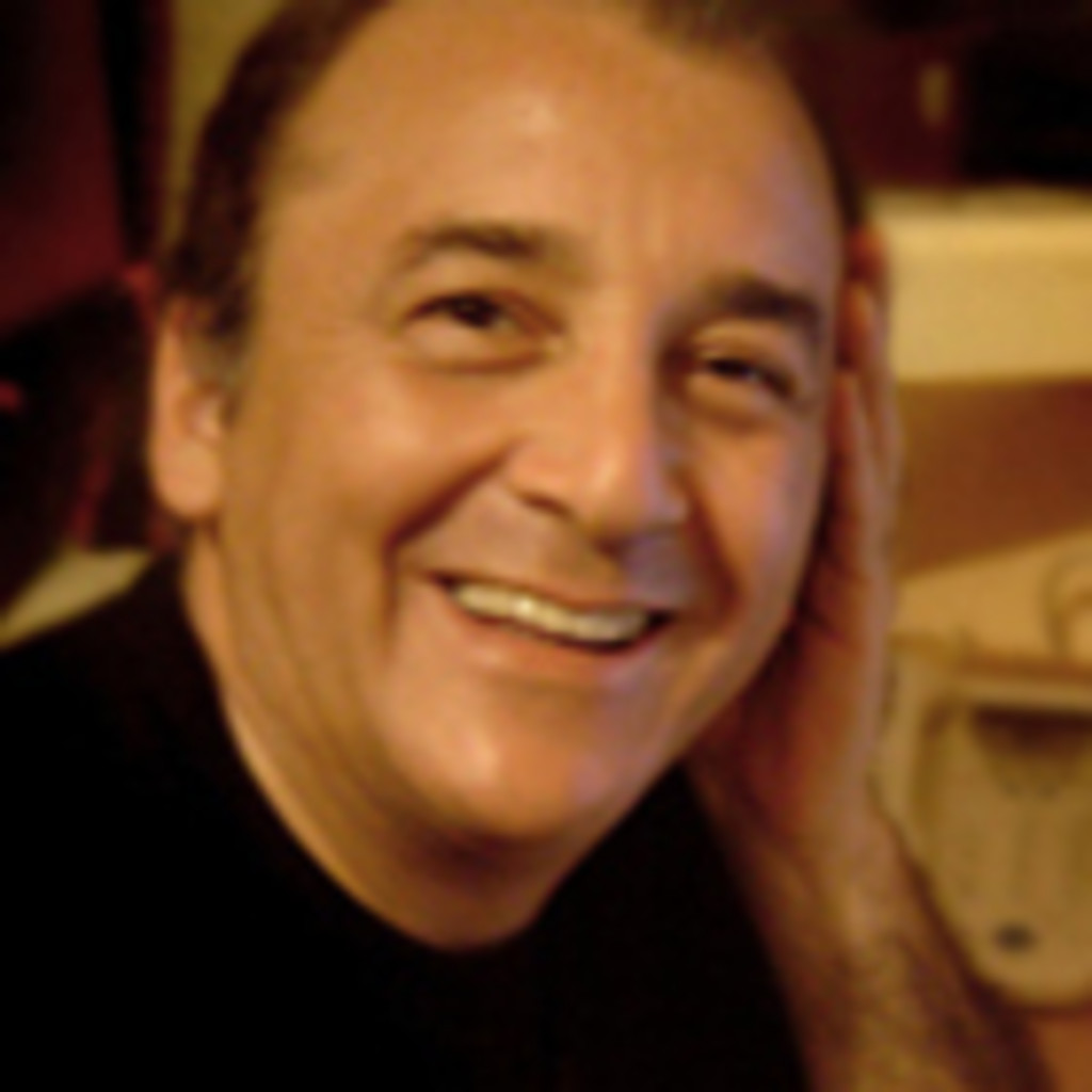 Roberto Arancibia - Propietario o socio - Airenuevo Servicios Creativos | XING