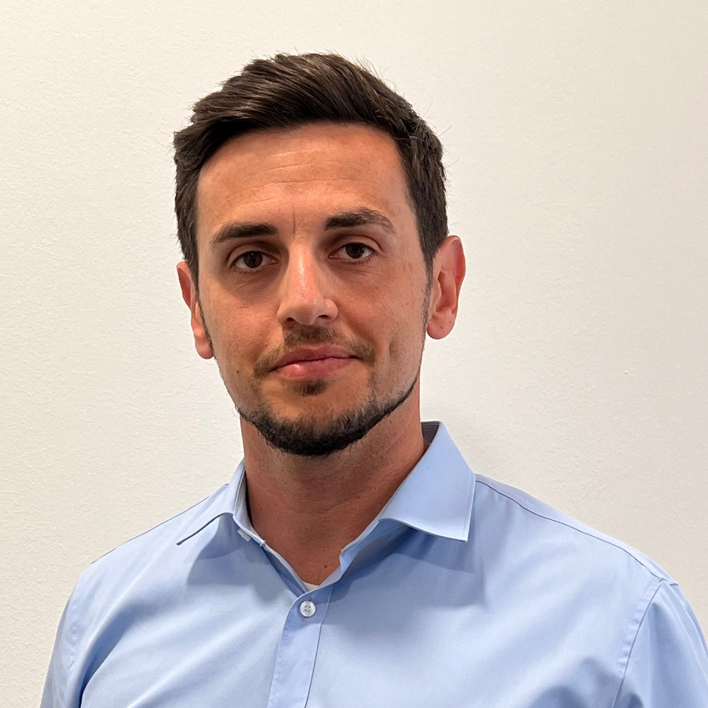 Alexander Staudinger - Geschäftsbereichsleiter / Regional Manager ...