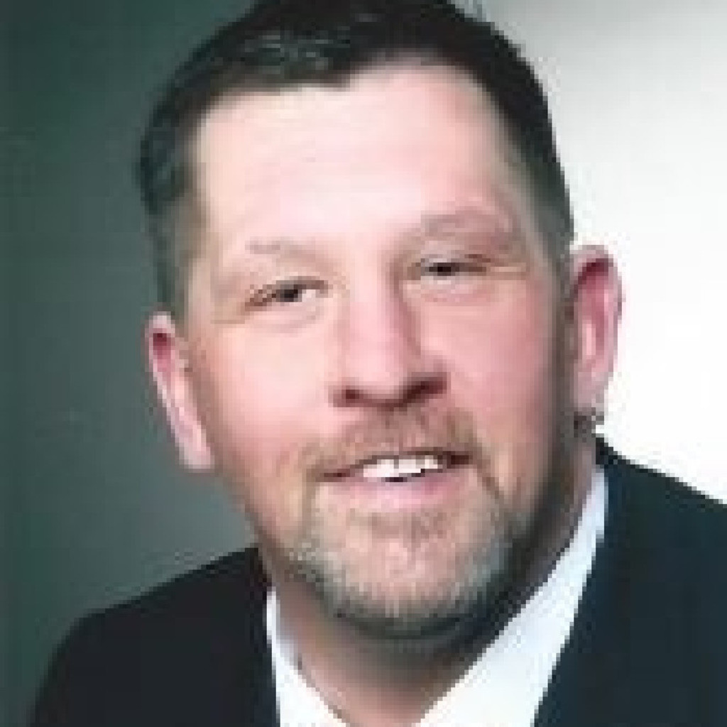 Peter Stohr's Instagram, Twitter & Facebook on IDCrawl