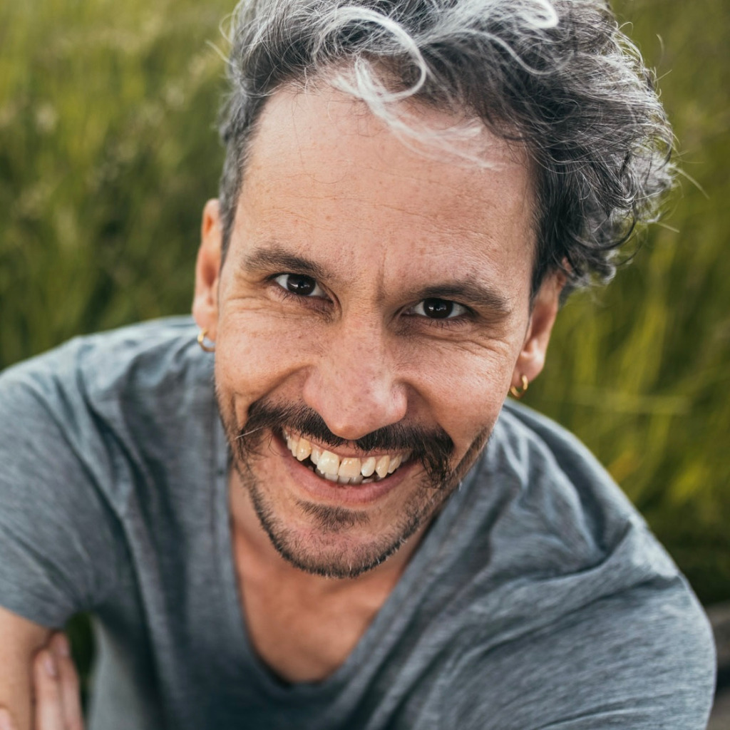 Matou Michael Schmalz - Sexualcoach für Männer - Traumasensible Paar ...